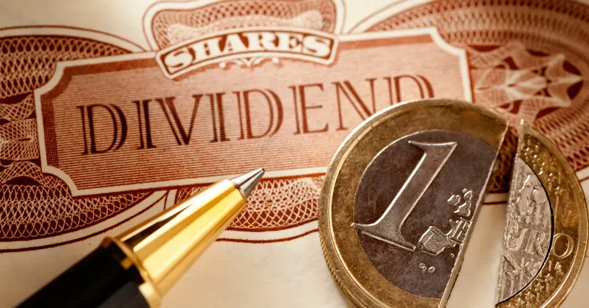 Top ASX 100 Stocks Ideal for Retirement Portfolio - Veye